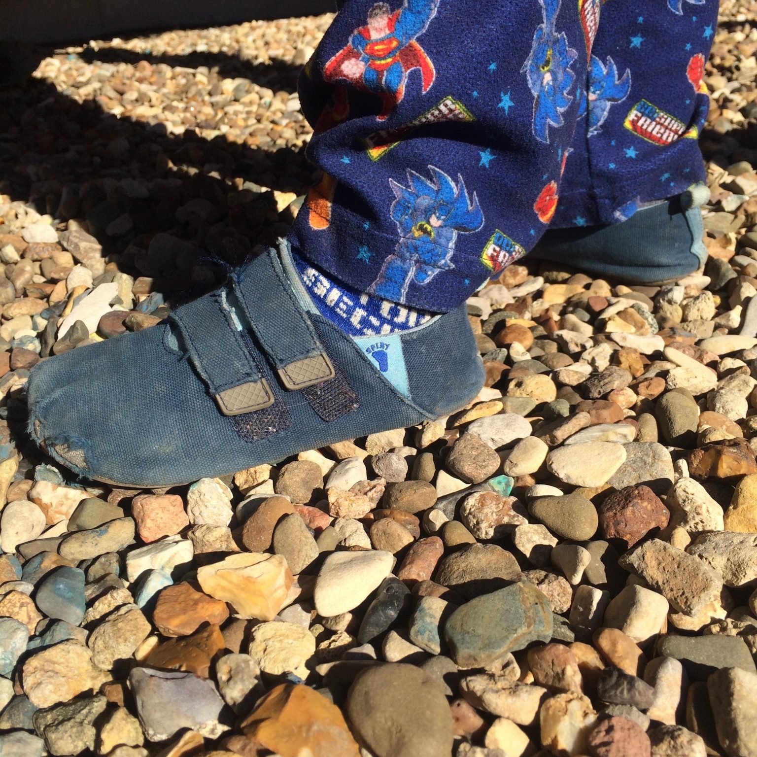 Splay Athletics Review - Affordable Barefoot Kids' Shoes | Anya's Reviews
