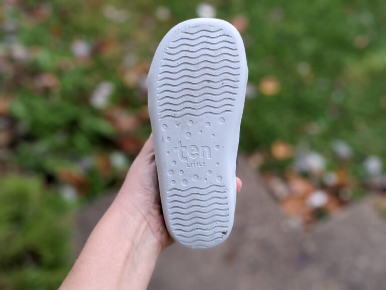 Ten Little Kids Review - Affordable, Vegan, & Minimalist | Anya's Reviews