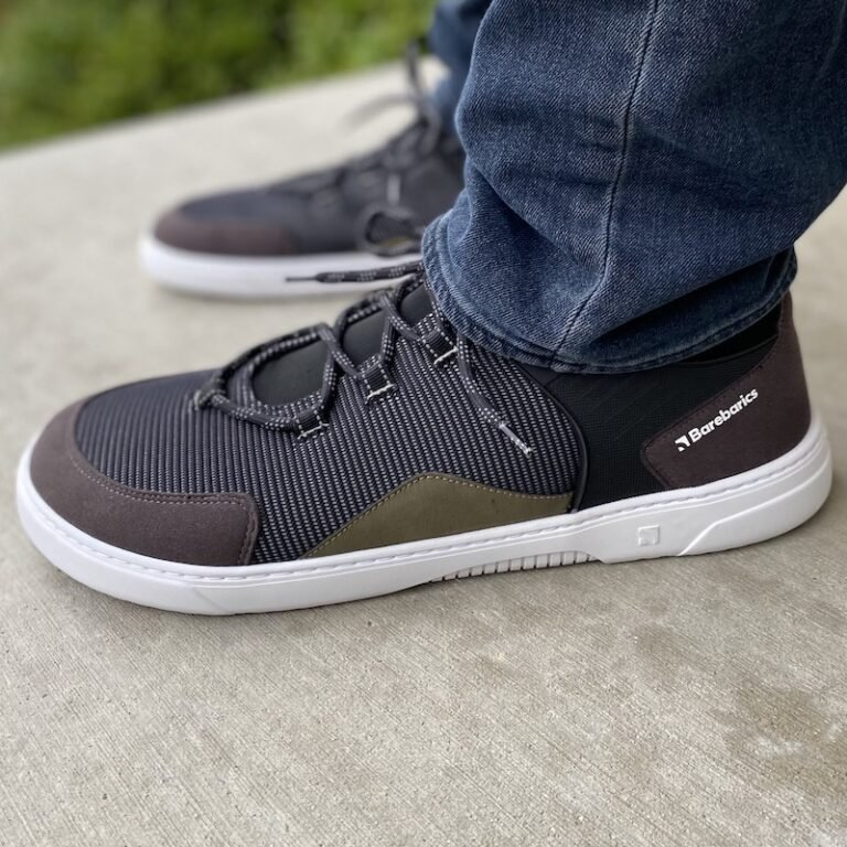 Barebarics Review - The Best Foot Shaped Chunky Sneakers | Anya's Reviews