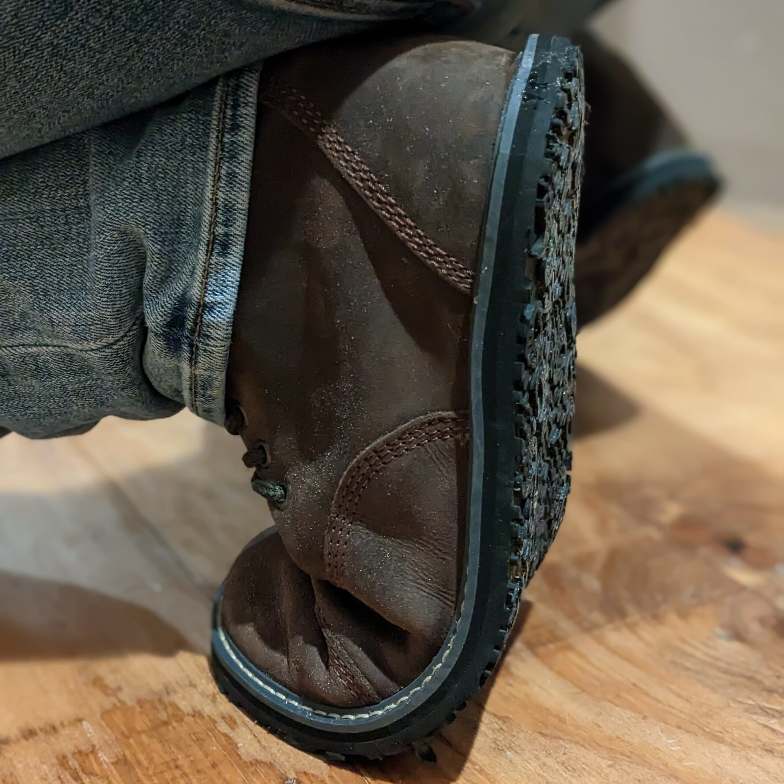 Bearfoot Bruin Review - Barefoot Work Boots That Are Actually ...