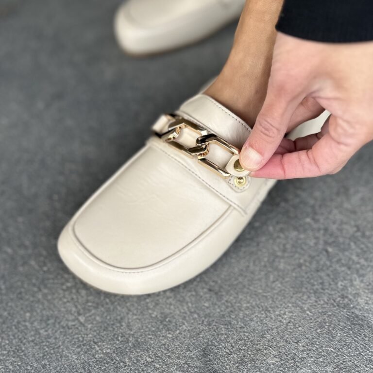 Fall Fashion Edit - Barefoot Shoes You'll Get Compliments On | Anya's ...