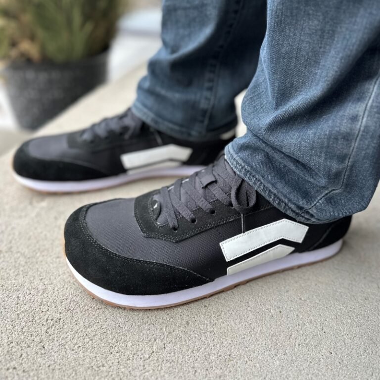 Splay - The Classic American Sneaker But With More Toe Space | Anya's ...